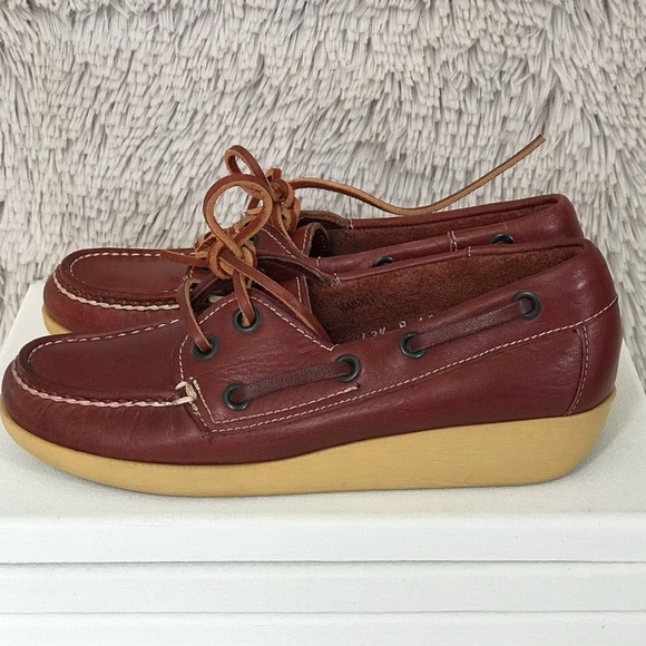 Vintage | Shoes | Vintage Girls Shoes 97s Buster Brown Sperrys ...